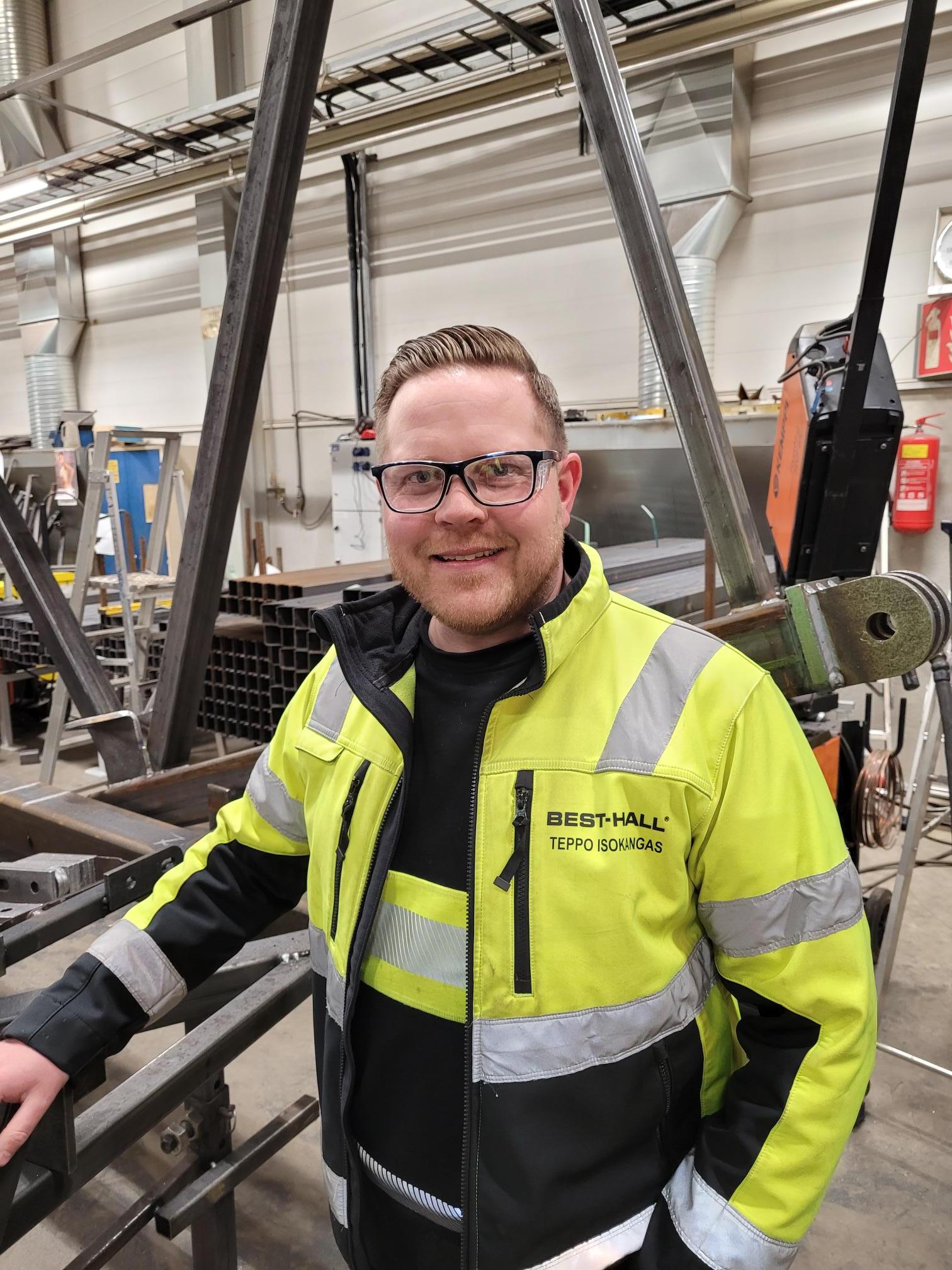 Le contremaître aide son équipe à réussir : il faut anticiper et savoir ...